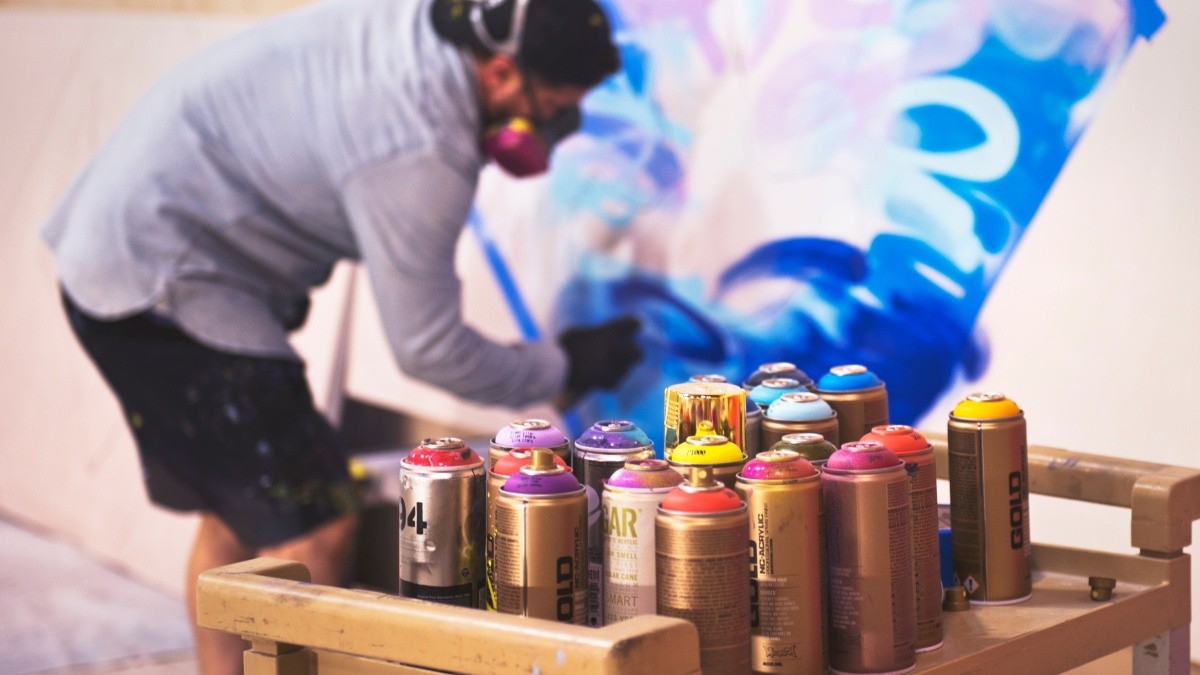 Trucos para pintar con spray como un profesional | Metrópoli How to